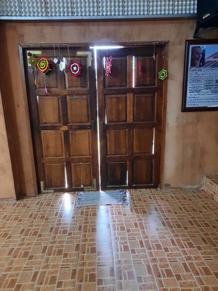 New doors – Baan Phak Phing